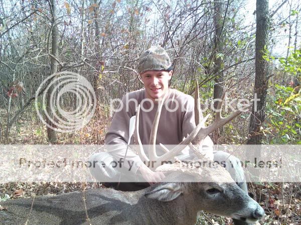 Photo's of a 125-140 eight point wanted | Archery Talk Forum