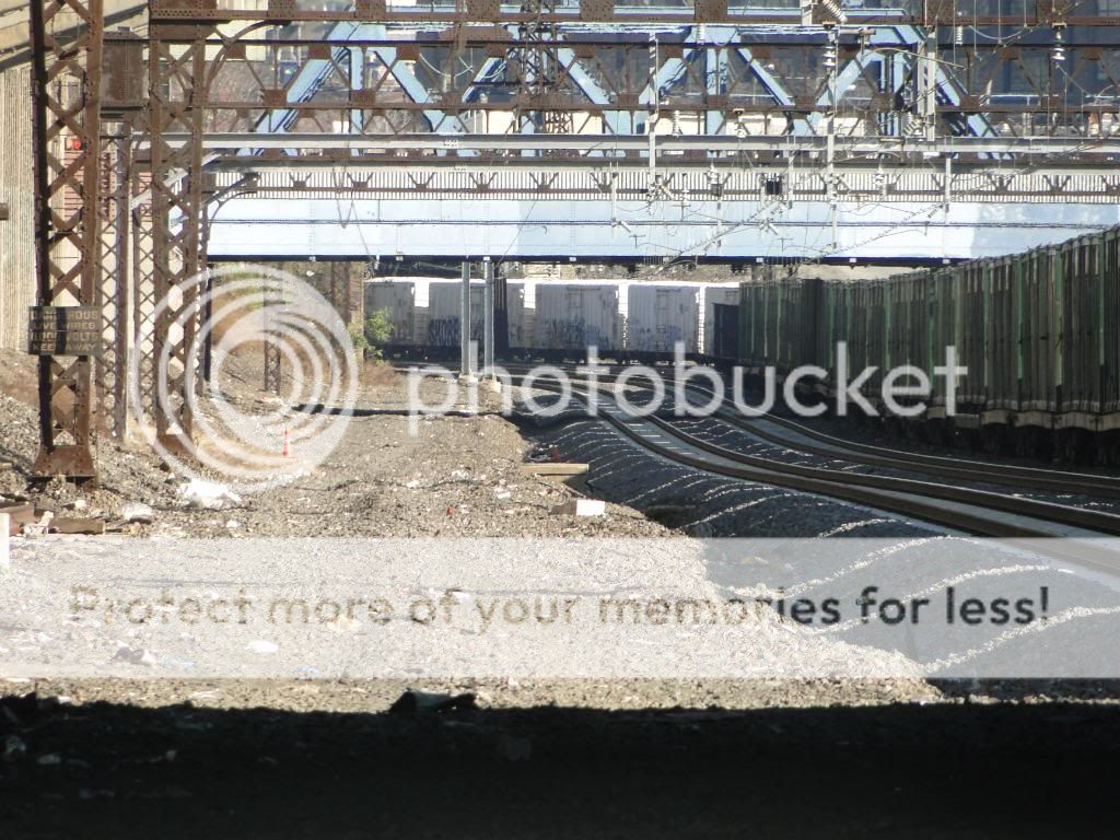 Amtrak at Oak Point Yard 12/11/11 - Amtrak Photos & Videos - NYC ...