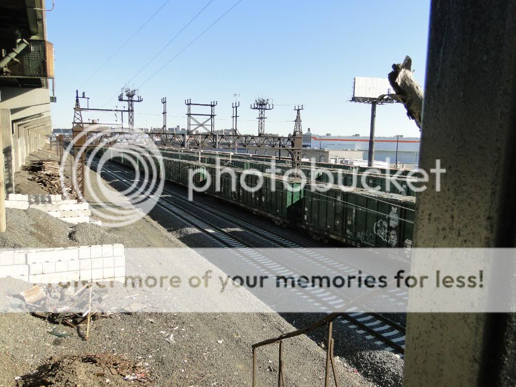 Amtrak at Oak Point Yard 12/11/11 - Amtrak Photos & Videos - NYC ...